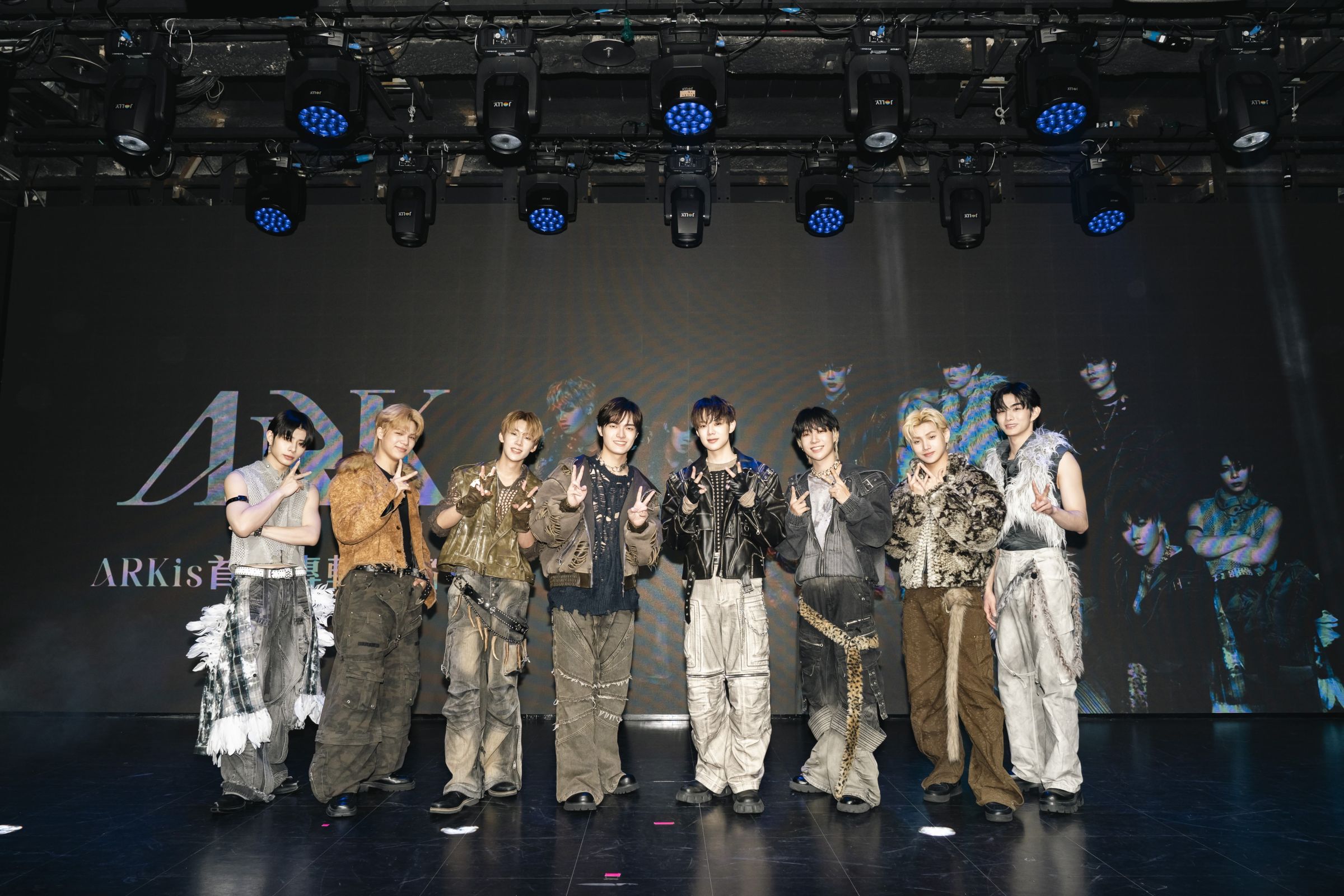 「最Pro男團」ARKis人氣飆升！「五堅情」黃偉晉驚喜現身 Alex、