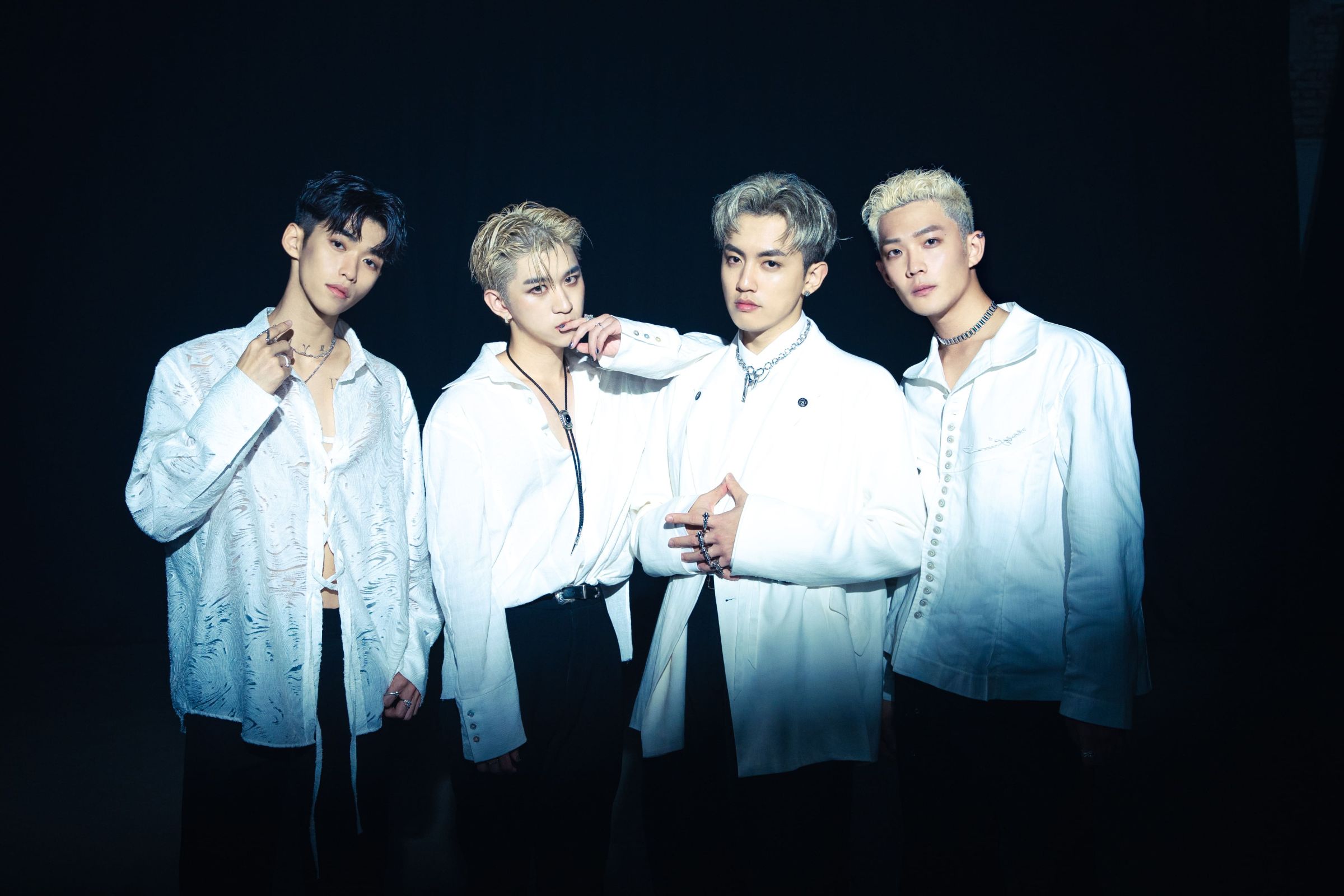 U:NUS曝光全創作單曲〈塔莉亞〉！性感形象電暈上千粉